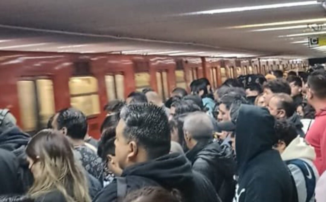 Usuarios reportan retrasos en la Línea 3 del Metro de la CDMX | REVISTA IMX